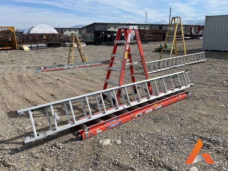 (3) Ladders, assted sizes - Ascent Auction