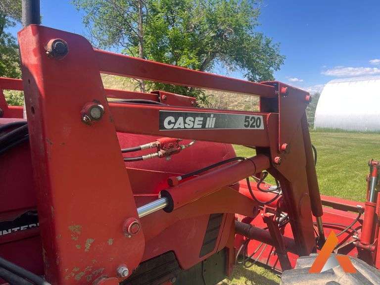 1995 Case 5240 Maxxum MFWD Tractor w/ Case 520 Loader - Ascent Auction