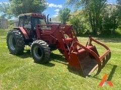 1995 Case 5240 Maxxum MFWD Tractor w/ Case 520 Loader - Ascent Auction
