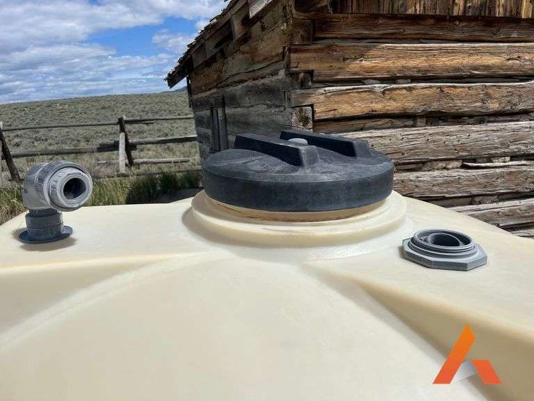 Poly Cal Plastics Poly Tank, 700 gal. - Ascent Auction