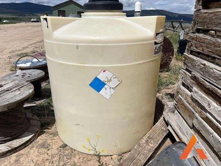 Poly Cal Plastics Poly Tank, 700 gal. - Ascent Auction