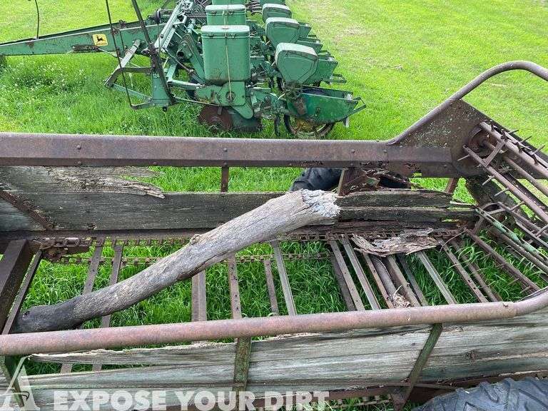 Antique Manure Spreader - Advantage Land Co./G3 Auction - South Dakota ...