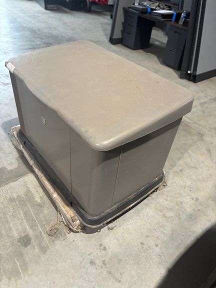 GE GENERATOR MODEL: 040377 - SER:1020225031 - Auctioneer Express