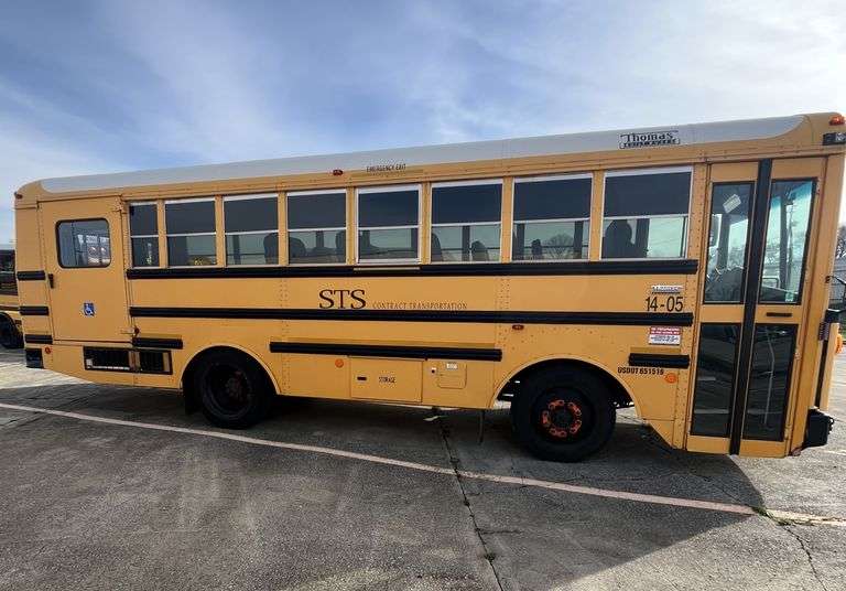 (3) 2014 THOMAS BUILT MVP EF SCHOOL BUSES located in BIRMINGHAM, AL ...