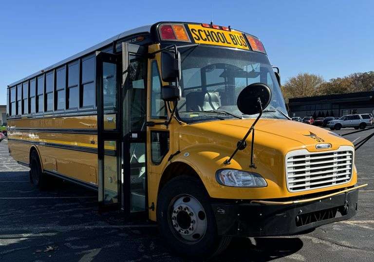 (1) 2018 FREIGHTLINER THOMAS SAF-T-LINER C2 SCHOOL BUS located in ...