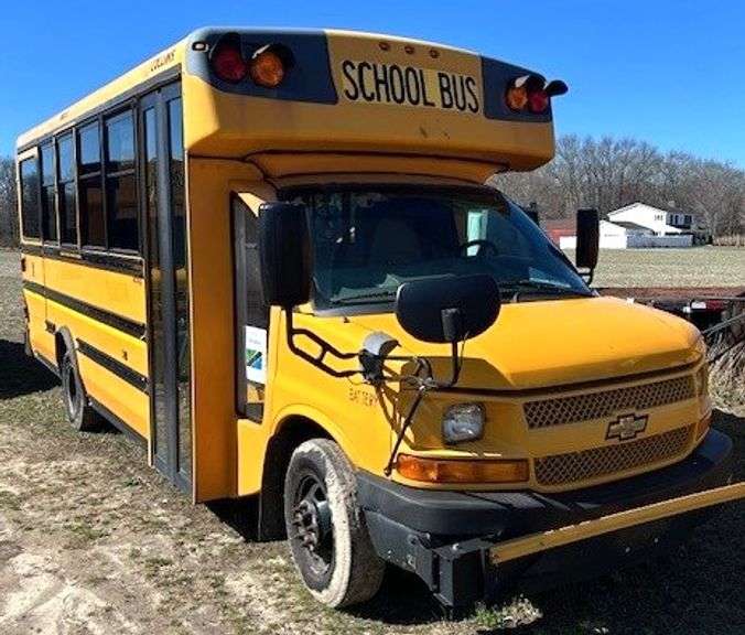 2013 CHEVROLET EXPRESS 3500 COLLINS SMALL SCHOOL BUS #2627 - Mathies ...