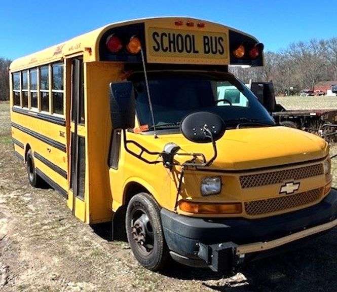 2013 CHEVROLET EXPRESS 3500 THOMAS MINOTOUR SMALL SCHOOL BUS #1477 - Mathies & Sons, Inc. t/a ...