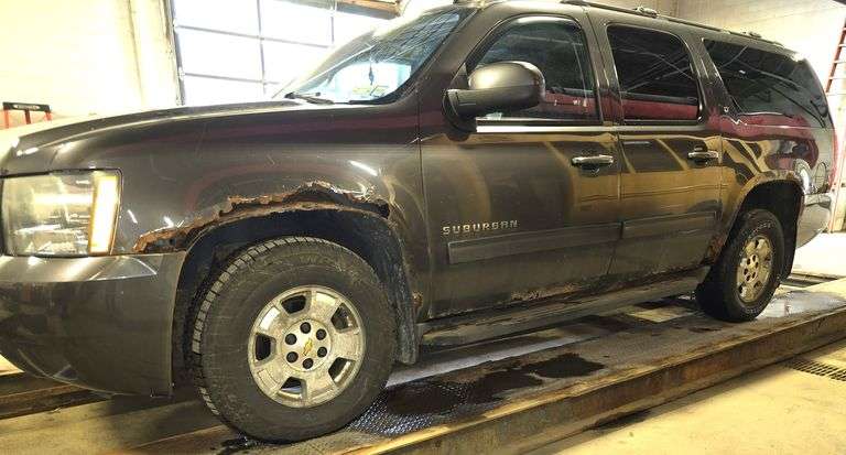 2010 CHEVROLET SUBURBAN SPORT UTILITY MULTIPURPOSE PASSENGER VEHICLE ...