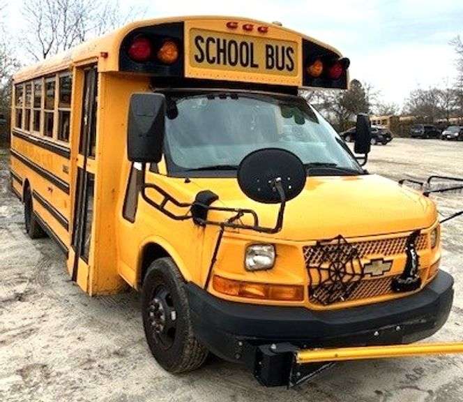 2014 CHEVROLET EXPRESS 3500 THOMAS MINOTOUR SMALL SCHOOL BUS #1252 - Mathies & Sons, Inc. t/a ...
