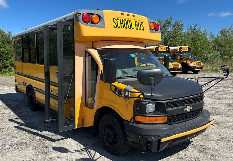 2013 CHEVROLET EXPRESS 3500 COLLINS SMALL SCHOOL BUS #A5189 - Mathies ...