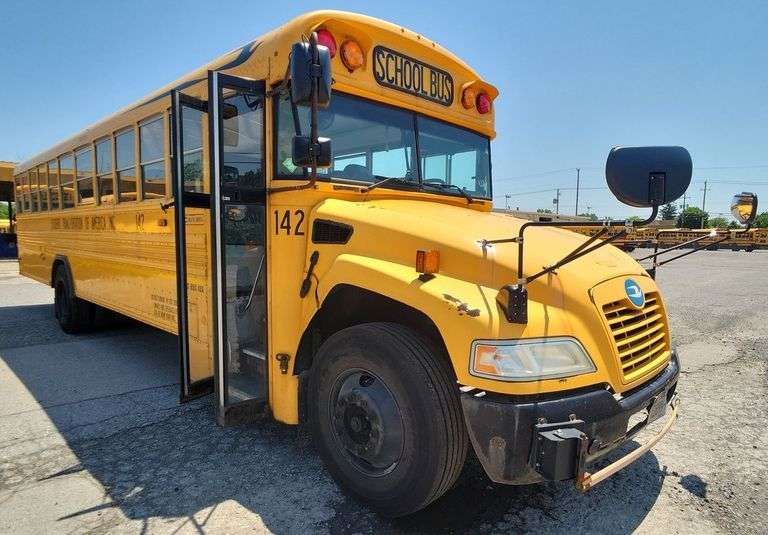 2015 BLUE BIRD BB VISION SCHOOL BUS #142 - Mathies & Sons, Inc. t/a 422 ...