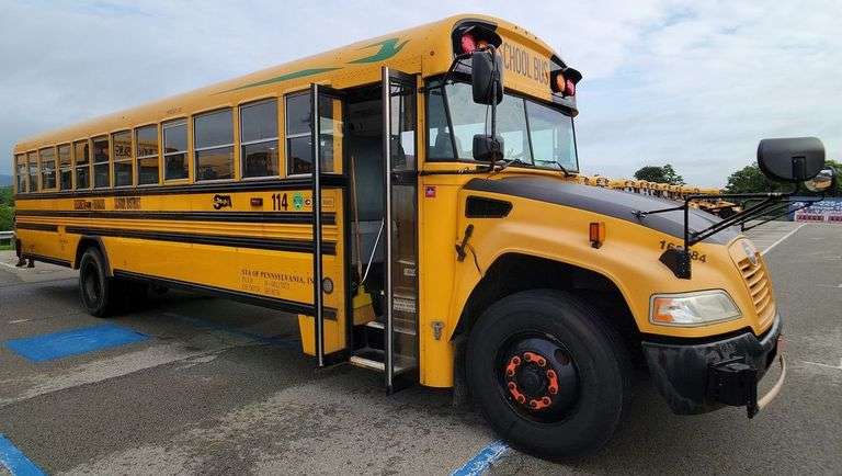 2016 BLUE BIRD BB VISION SCHOOL BUS #114 - Mathies & Sons, Inc. t/a 422 ...