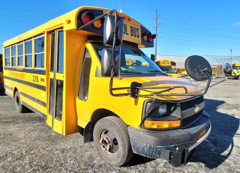 2014 CHEVROLET EXPRESS 4500 THOMAS MINOTOUR SMALL SCHOOL BUS #218 - Mathies & Sons, Inc. t/a 422 ...
