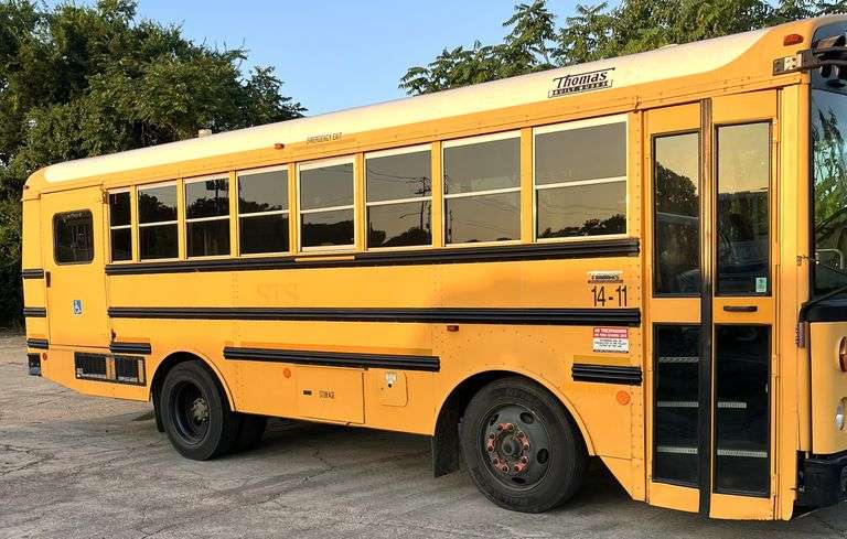 (2) 2014 THOMAS BUILT MVP-EF SCHOOL BUSES Located in BIRMINGHAM, AL ...