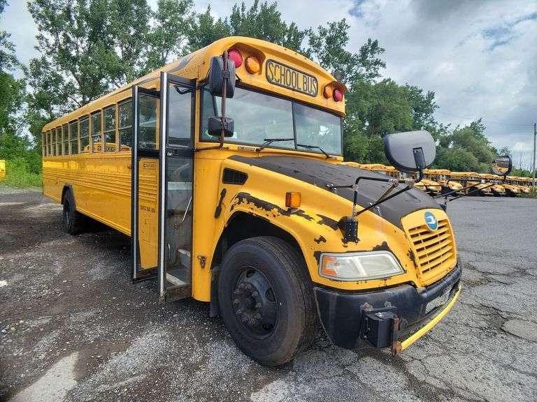 2015 BLUE BIRD BB VISION SCHOOL BUS #171 - Mathies & Sons, Inc. t/a 422 ...