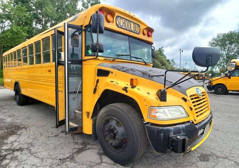 2015 BLUE BIRD BB VISION SCHOOL BUS #165 - Mathies & Sons, Inc. t/a 422 ...