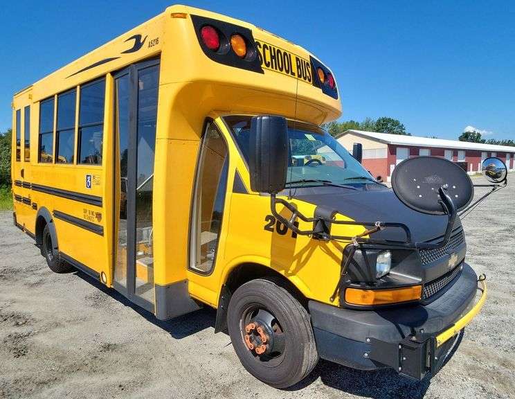 (1) 2014 CHEVROLET EXPRESS 3500 MICRO BIRD SMALL SCHOOL BUS Located in ...