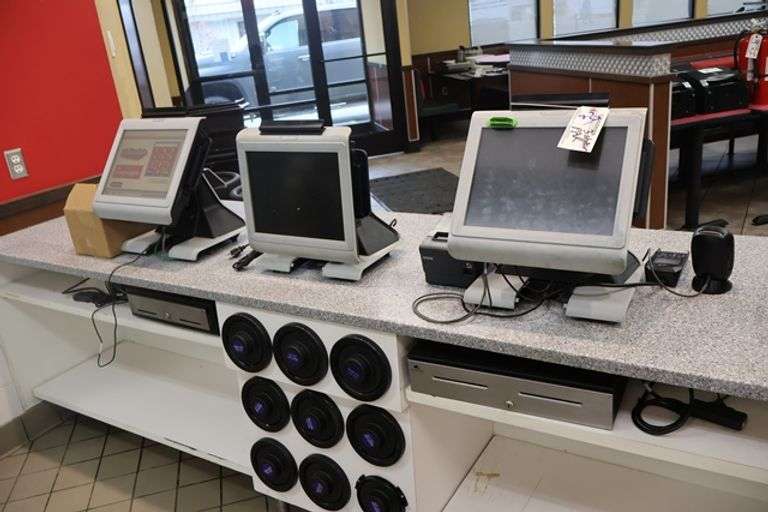 PAR 3 station POS register system with 3 touch screen monitors, cash ...