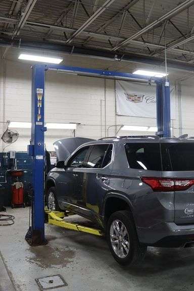 Whip WA10 - 10,000# Asymmetrical 2 post hoist, 2 hp, 208/230 volt, 1 ...