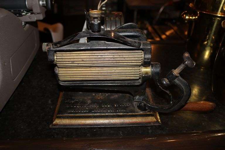 Crown Vintage fluting cast iron crank machine - Backes Commercial ...