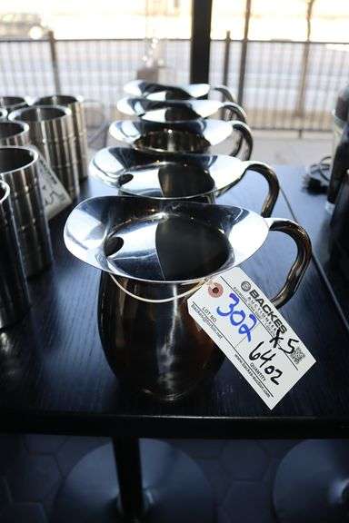 Times 5 - 64 oz. stainless water pitchers - Backes Commercial Auctioneers