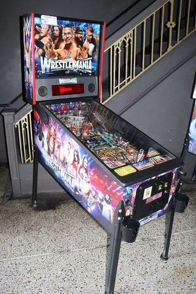 2015 Stern model "Pinball I-00G1" WWE Wrestle Mania Pinball Machines ...