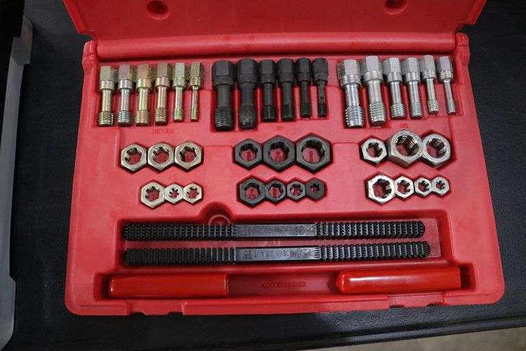 Craftsman 40 piece rethreading set - Backes Commercial Auctioneers