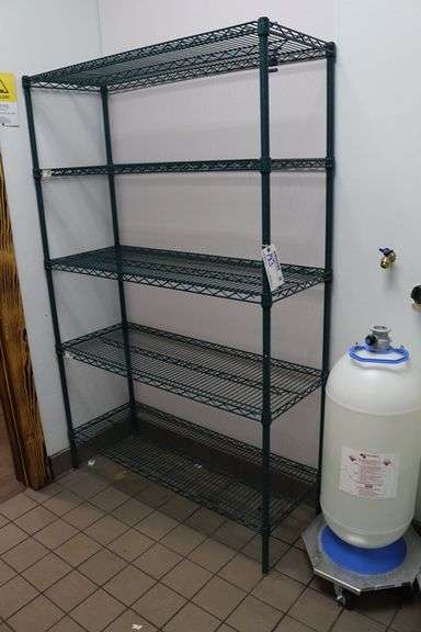 18" x 48" green coated wire rack - Backes Commercial Auctioneers