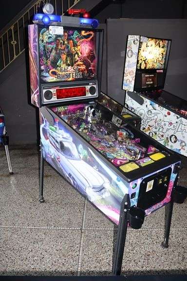2016 Stern model "Pinball I-00H5" Ghost Busters Pro Pinball Machine ...