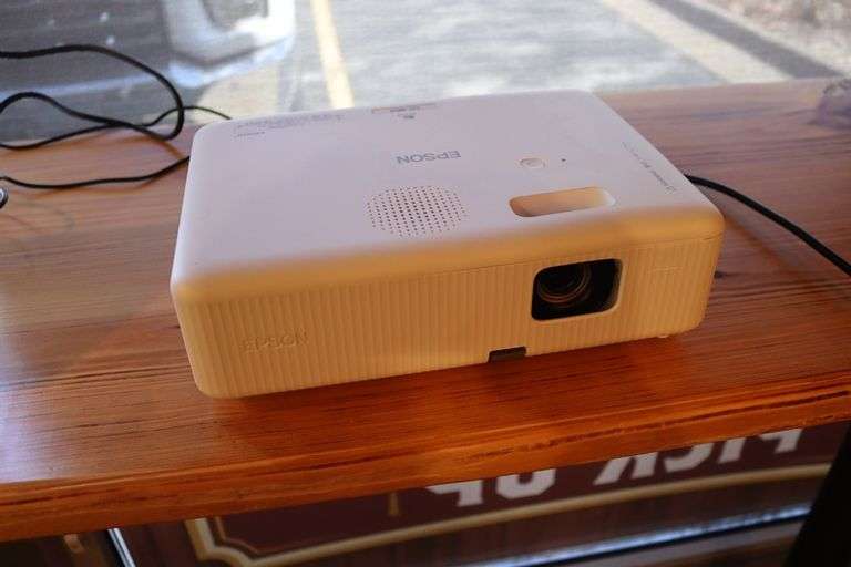 Epson CO-W01 projector with power cord and remote - Backes Commercial ...