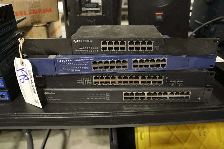 All to go - XyZel ES1100-16 & Netgear switch boxes - Backes Commercial ...