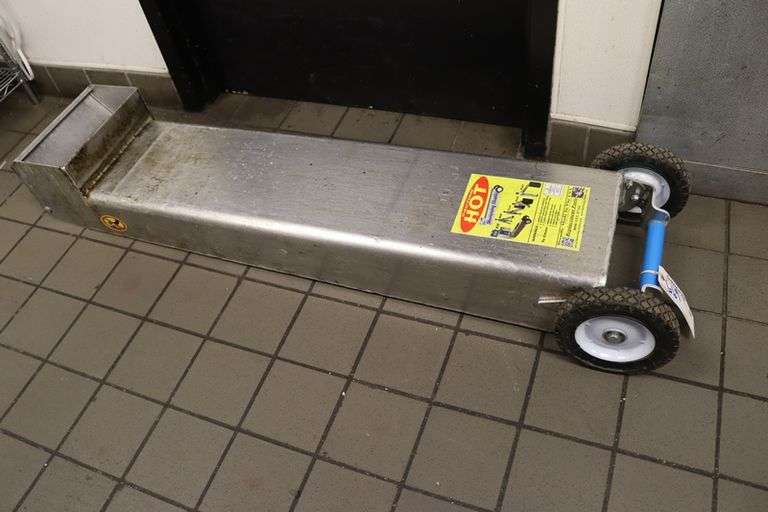 Shortening Shuttle portable grease tote - Backes Commercial Auctioneers