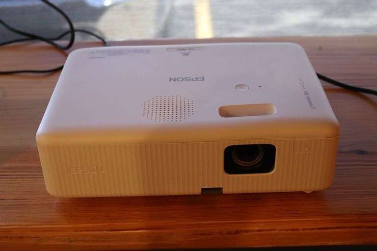 Epson CO-W01 projector with power cord and remote - Backes Commercial ...