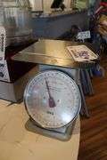 Winco 10 lb. scale - Backes Commercial Auctioneers