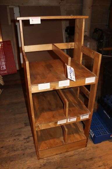 20" x 24" Wood vendor rack - Backes Commercial Auctioneers