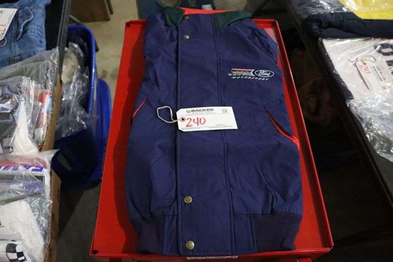 Ford XL zip up coat - Backes Commercial Auctioneers