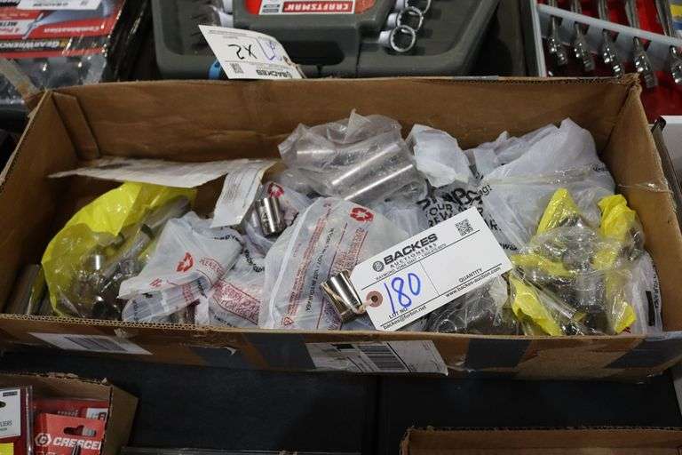 Craftsman 299 piece easy read socket set - not complete missing 67 ...