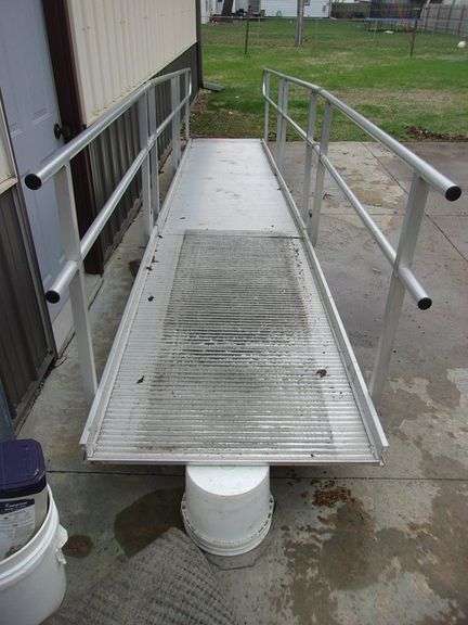 19' x 1" overall x 40" wide with rail aluminum Ramp system, adjustable ...
