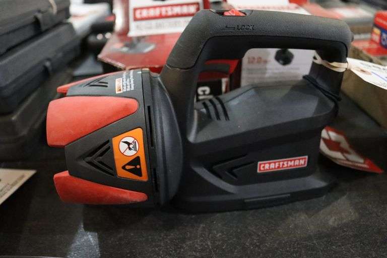 Craftsman 19.2 volt battery operated spot light with 12 & 14.4 volt ...