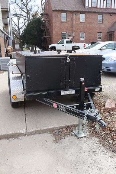 PJ Trailers 5' x 8' dual axle 4,400 lb. trailer with metal 4 door ...