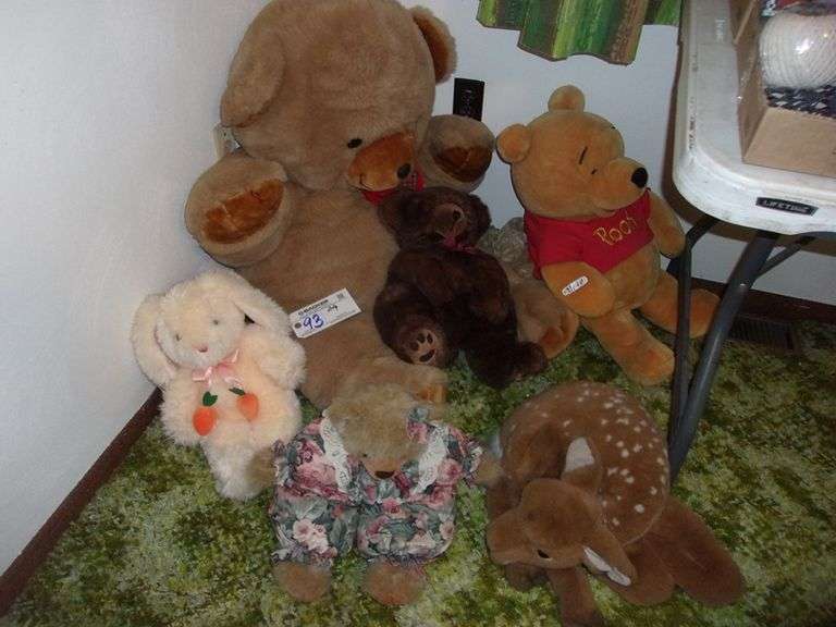 All to go stuffed animals - Backes Commercial Auctioneers