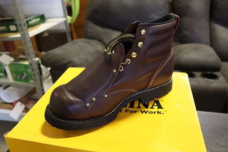 New in box - Carolina size 10.5 steel tow boots - Backes Commercial ...