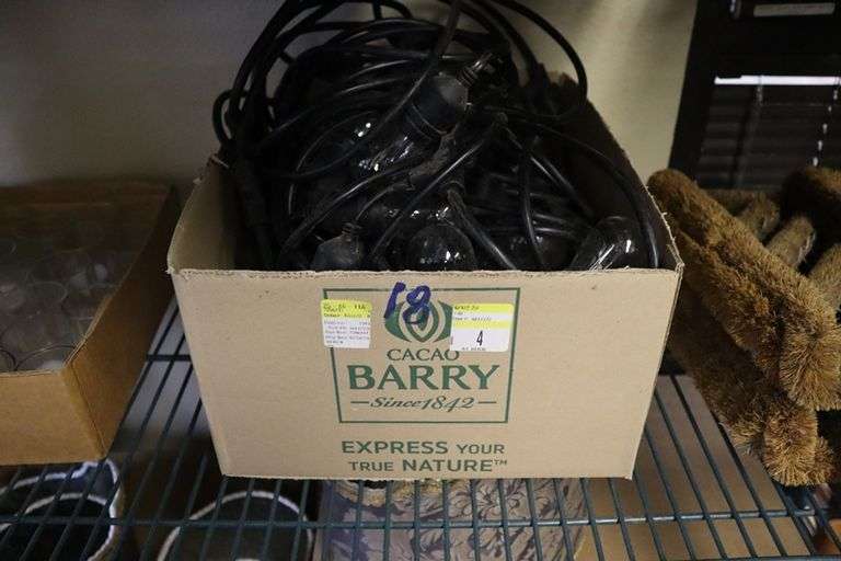 Box to go - Outdoor strand lighting - Backes Commercial Auctioneers