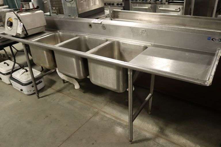 Advance 102" stainless 3 bin sink with double drain boards & 16" x 20 ...