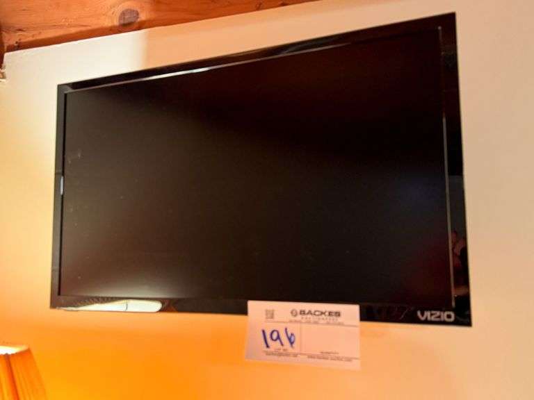 Vizio 24" TV with wall bracket - Buyer to remove - Backes Commercial ...