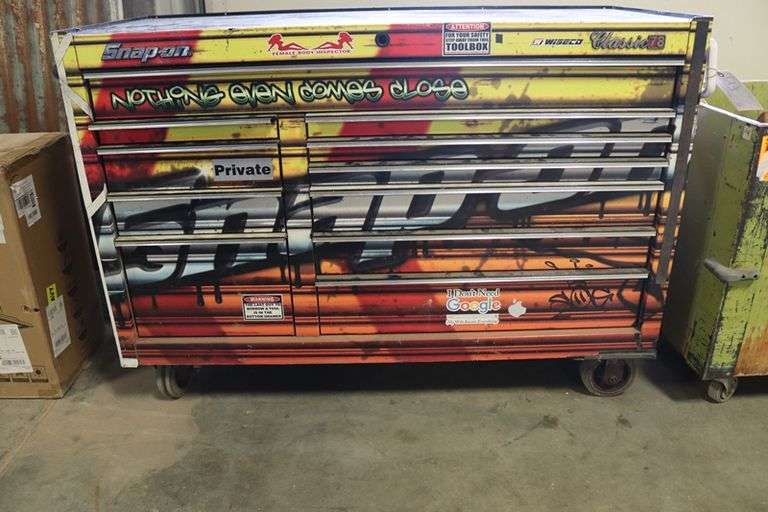 Snap On 55" portable 11 drawer tool box - Backes Commercial Auctioneers