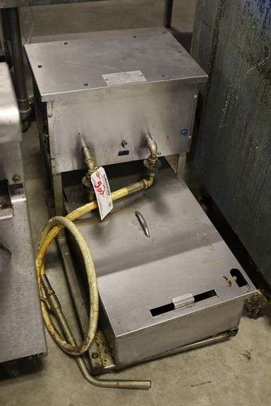 Pitco P14 portable grease filter system - Backes Commercial Auctioneers