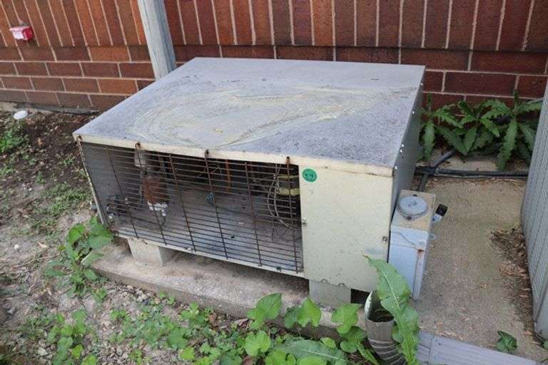 US Coolers 8' x 12' x 8' tall walk in cooler with Bohn 2 fan evap & 208 ...