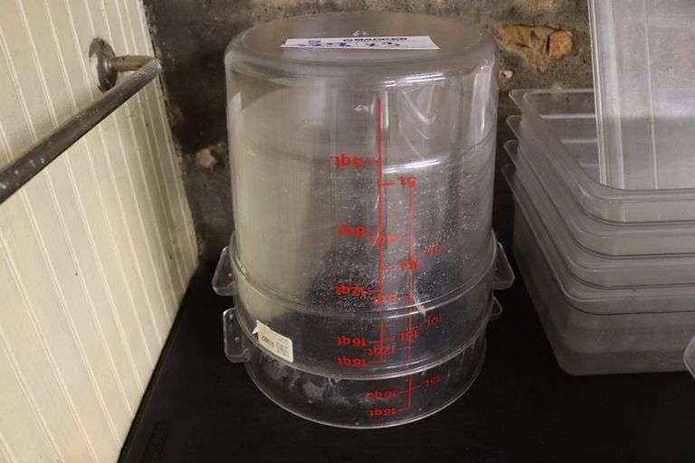 Times 3 - 18 Quart food storage containers - no lids - Backes ...