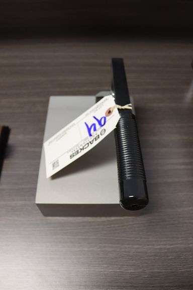 Corner clipper press - Backes Commercial Auctioneers